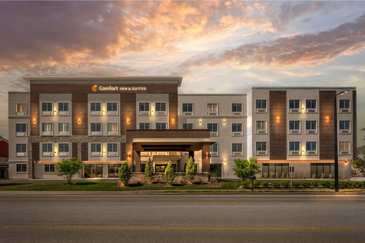 IN599 Digital Twilight Comfort Inn Comfort Suites | CS3 Photography